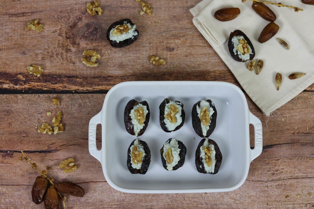 DÁTILES RELLENOS DE CREMA DE QUESO AZUL - Simple Blending